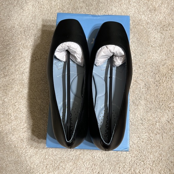 SKYPRO | Shoes | Skypro Womens Flight Crew Inflight Heels Brand New ...